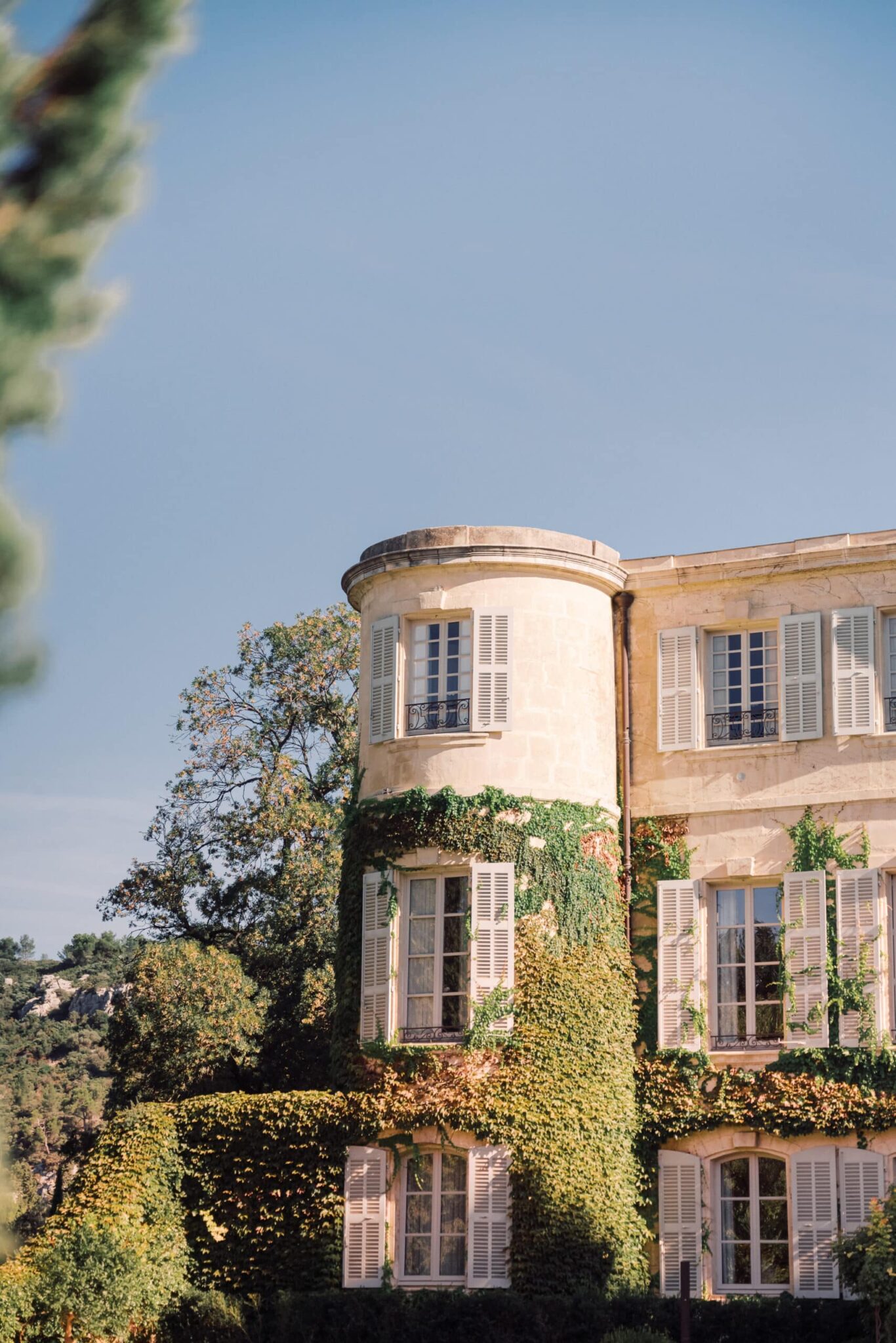 The château d'estoublon renovated to host your wedding